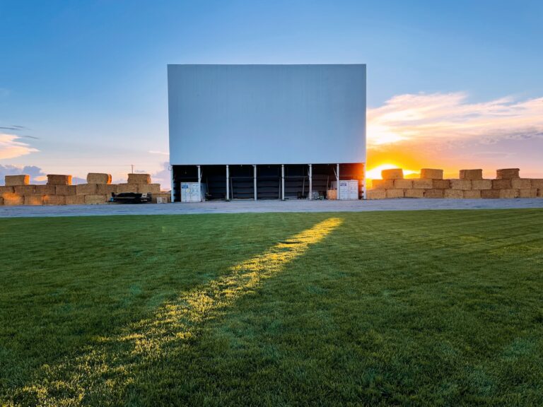 Your Guide to the San Luis Valley in Colorado - Small Town Stops